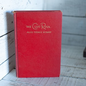 Vintage Red Books, Red Interior Decorations, Shabby Antique Red Book ...