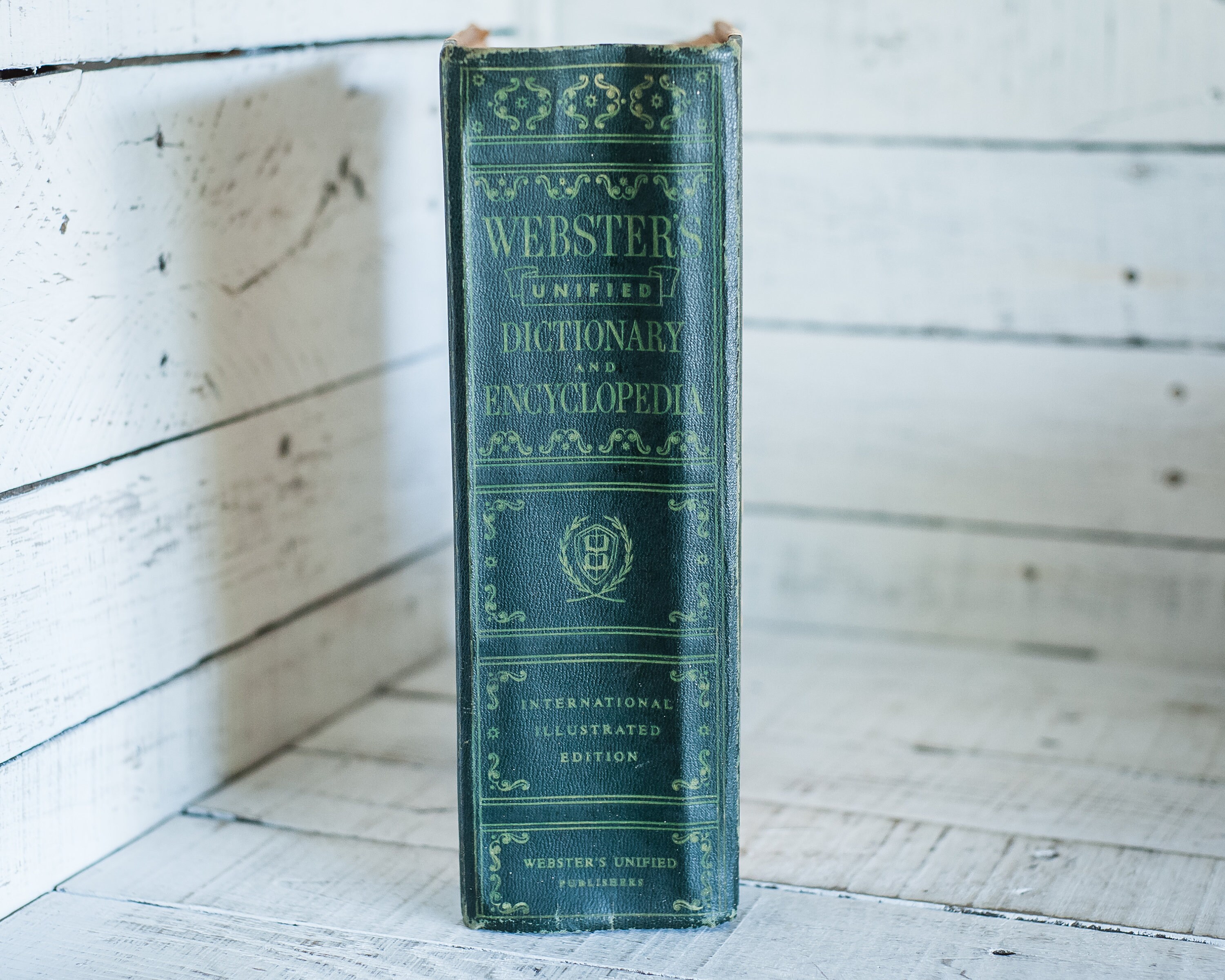 Old Webster Dictionary for sale| 37 ads