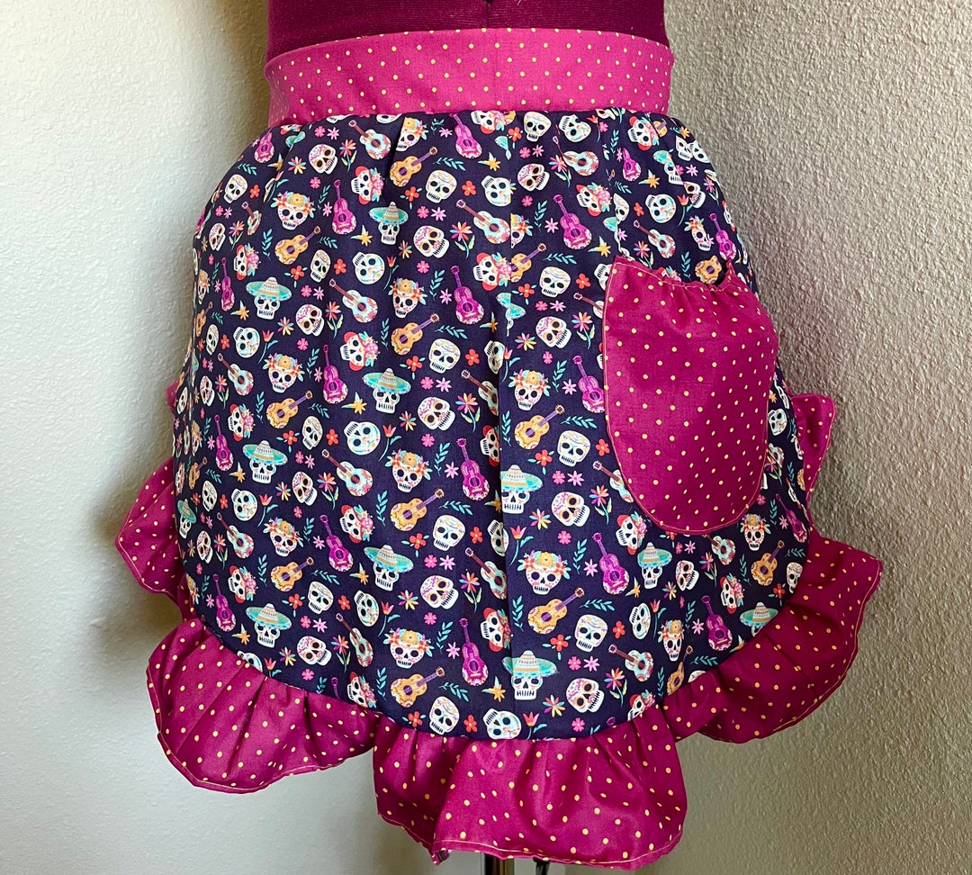 Day of the Dead Instruments and Skulls Waist Apron - Etsy