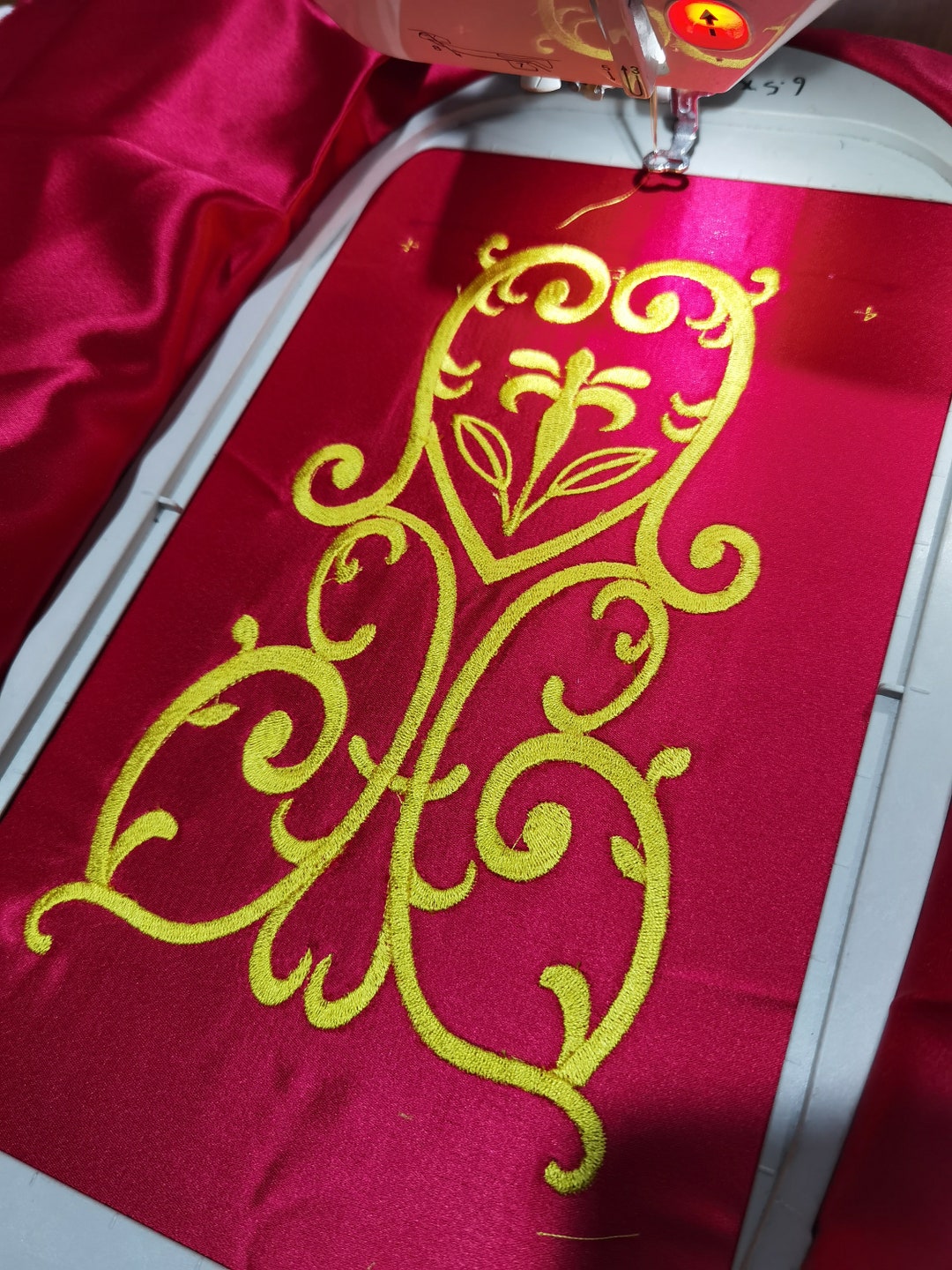 Twisted Wonderland Rollo Flamm Scarf Embroidery File - Etsy