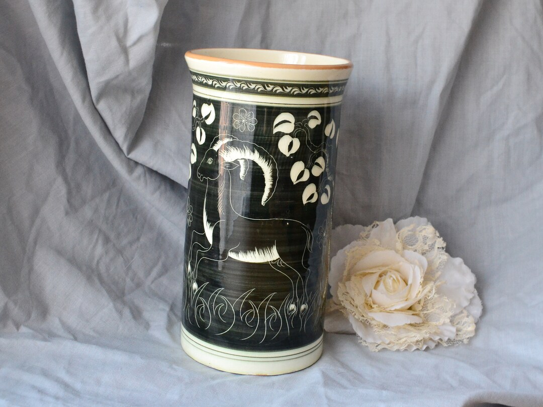 Cyprus Kerameus Vase Capricorn Design Vase Zodiac Vase - Etsy