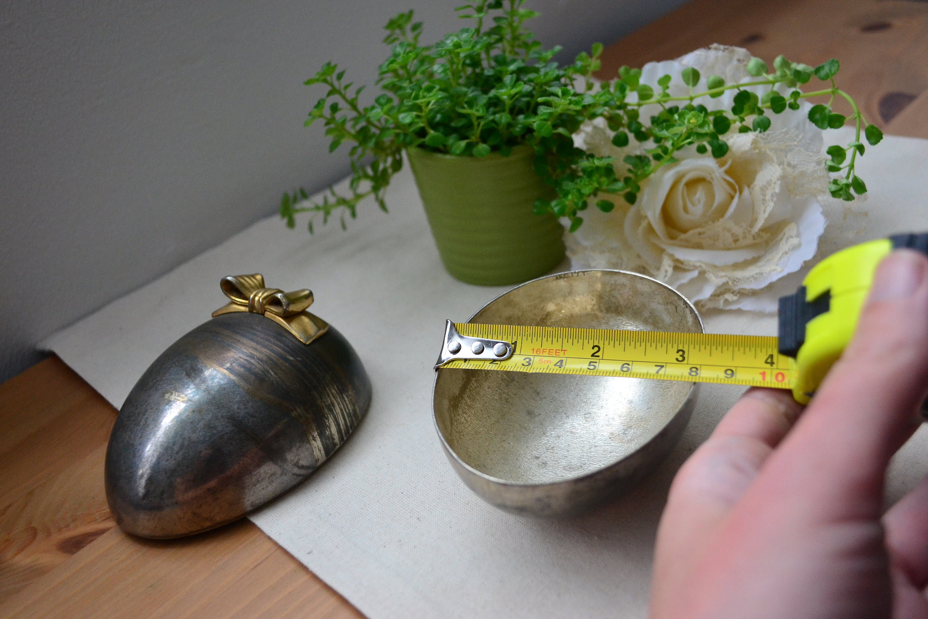 Gold bow large egg box metal box. | Etsy
