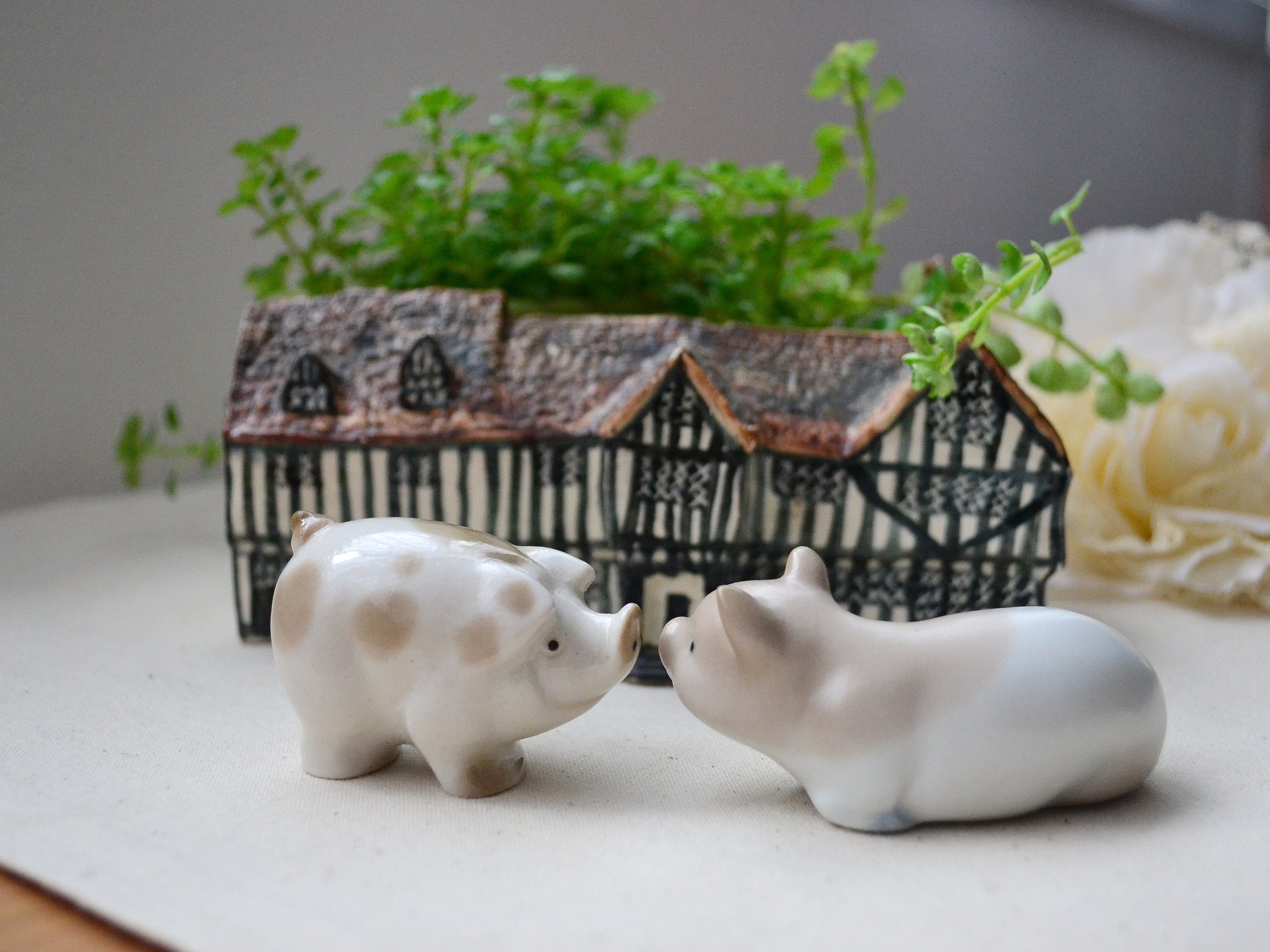 Home & Living Ornaments & Accents Pair pigs ceramic pig cake topper ...