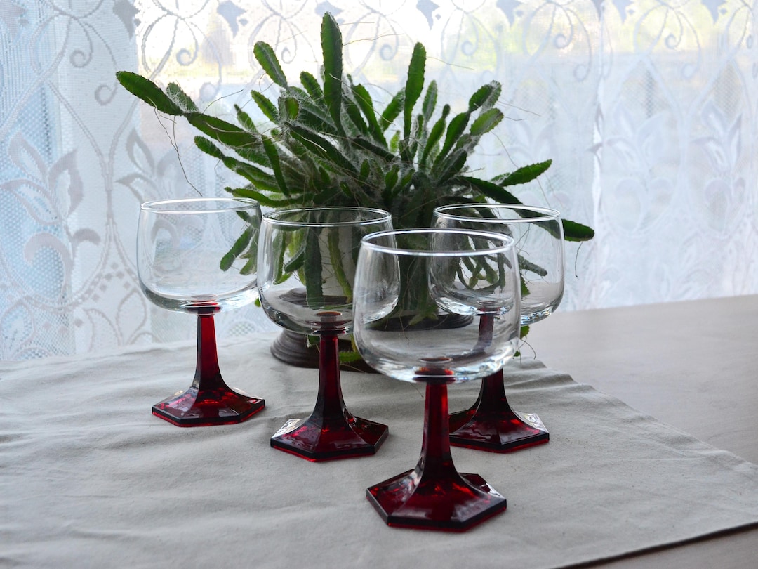 Set of 4 Luminarc France Red Octagonal Base Short Stemmed Wine Glasses ...
