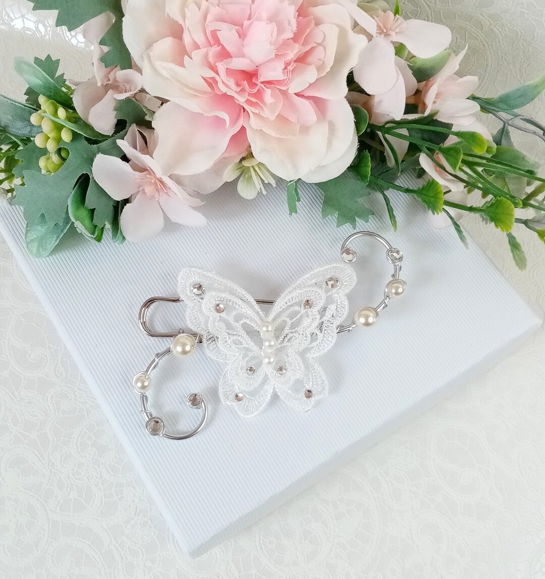 Attache Train Ref Papillon Off-white Lace Pearls and Swarovski ...