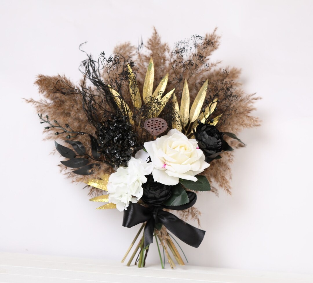 Black Ivory Gold Pampas Grass Bouquet, Gothic Wedding Bouquet With ...