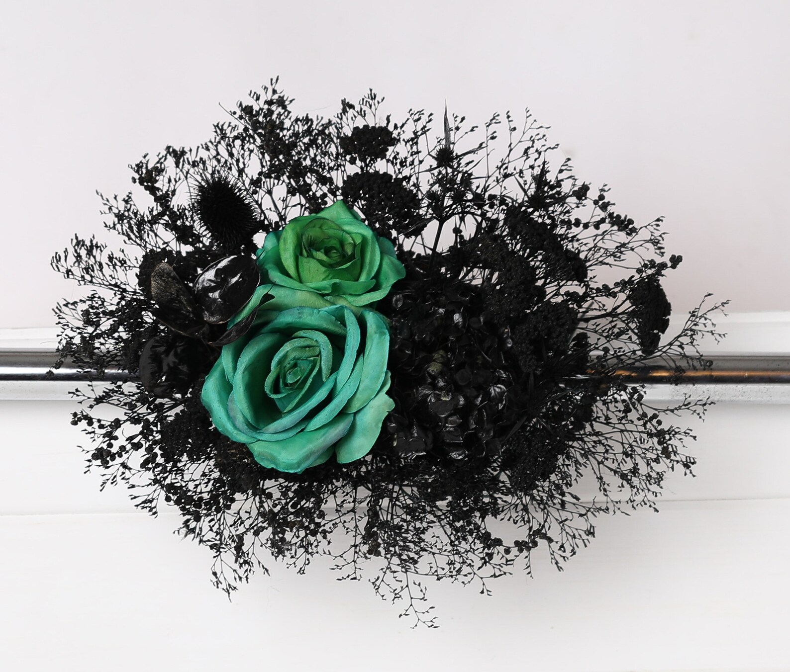 Black Emerald Green Roses Gothic Wildflower Bouquet Gothic - Etsy