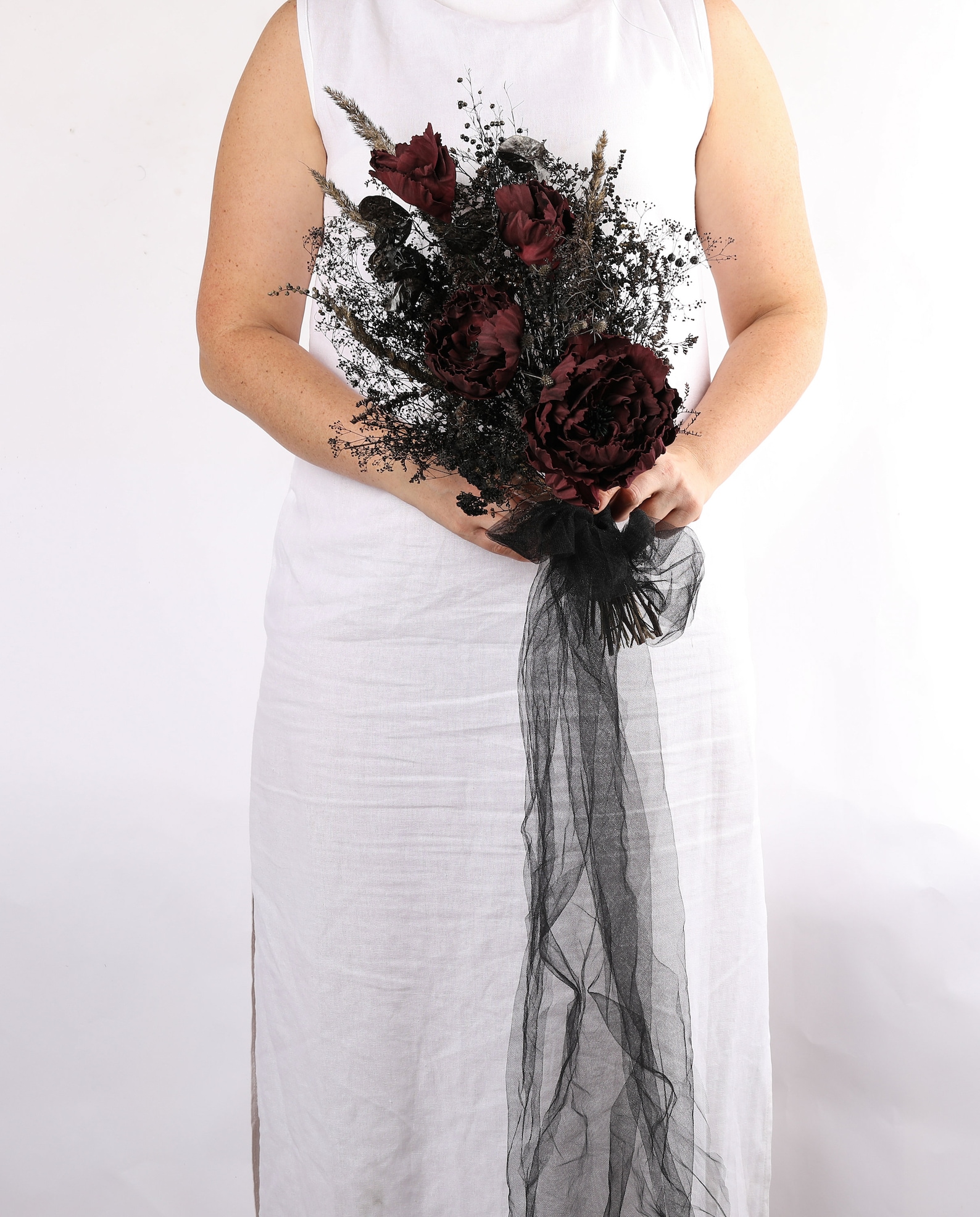 Black Burgundy Wedding Bouquet With Long Black Veil, Wedding Bouquet ...