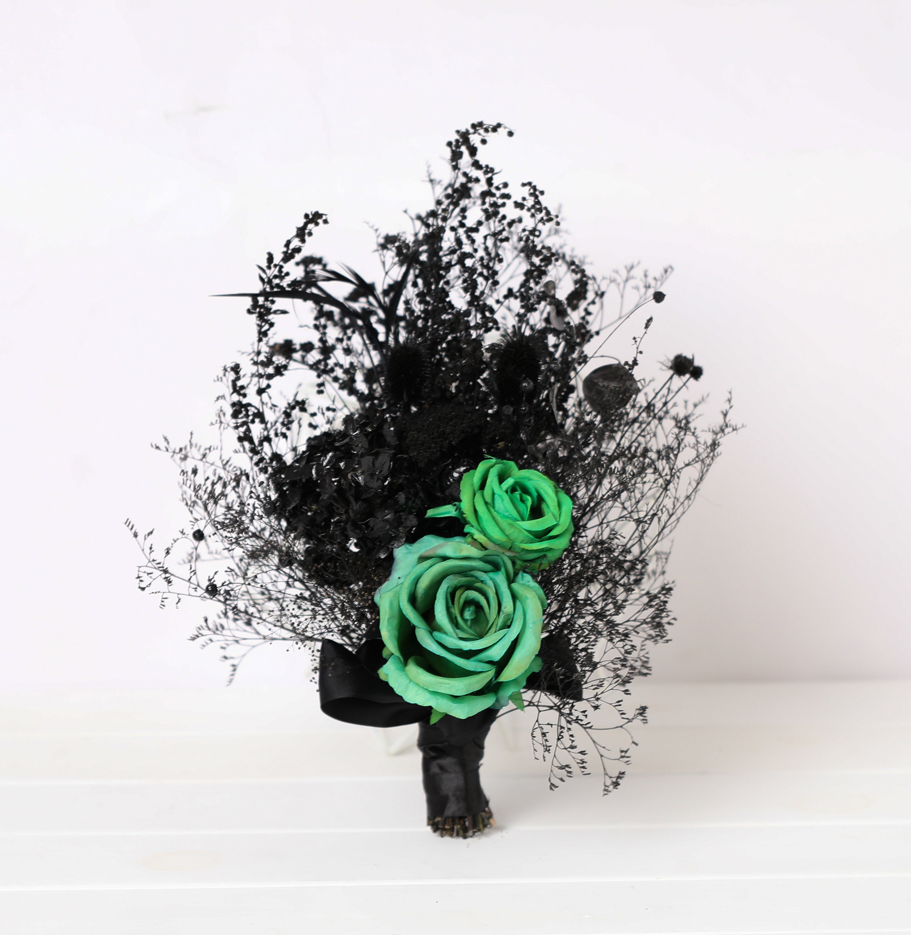 Black Emerald Green Roses Gothic Wildflower Bouquet, Gothic Wedding ...