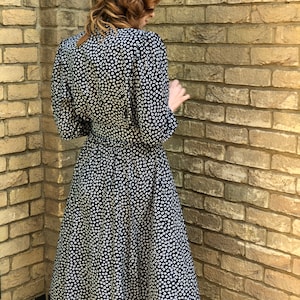 80s Does 40s Navy Blue St Michael Vintage Long Sleeve Belted Day Tea ...