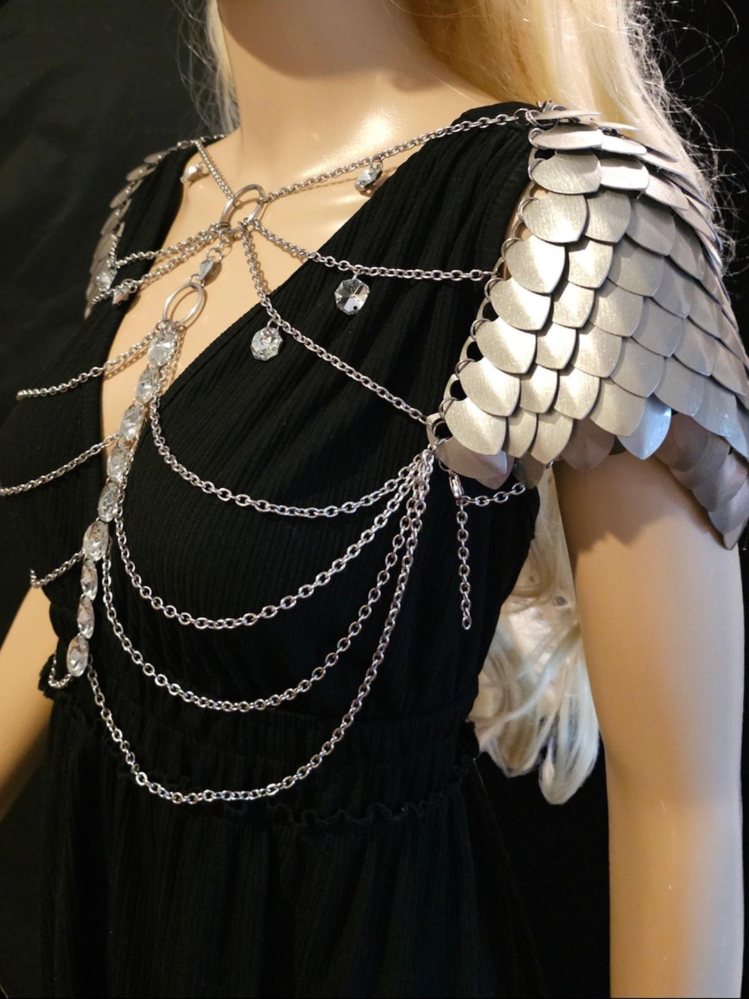 Metal Silver Shoulder Armor, Fantasy Scalemail Dragon Scale Womens ...