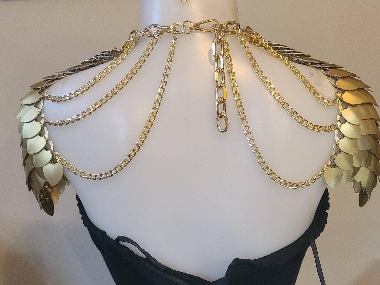 Gold Scalemail Fae Fantasy Shoulder Armor: Dragon Scale Viking Gala ...