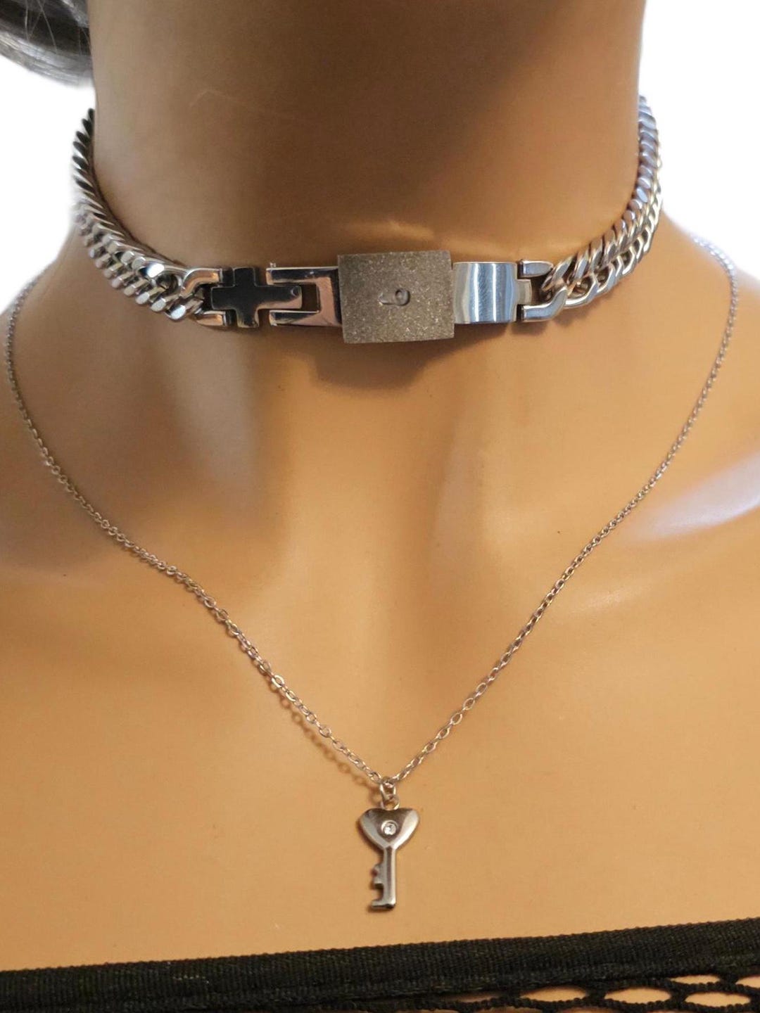 Locking Day Collar Luxury Elegant Submissive Choker Necklace & Key ...