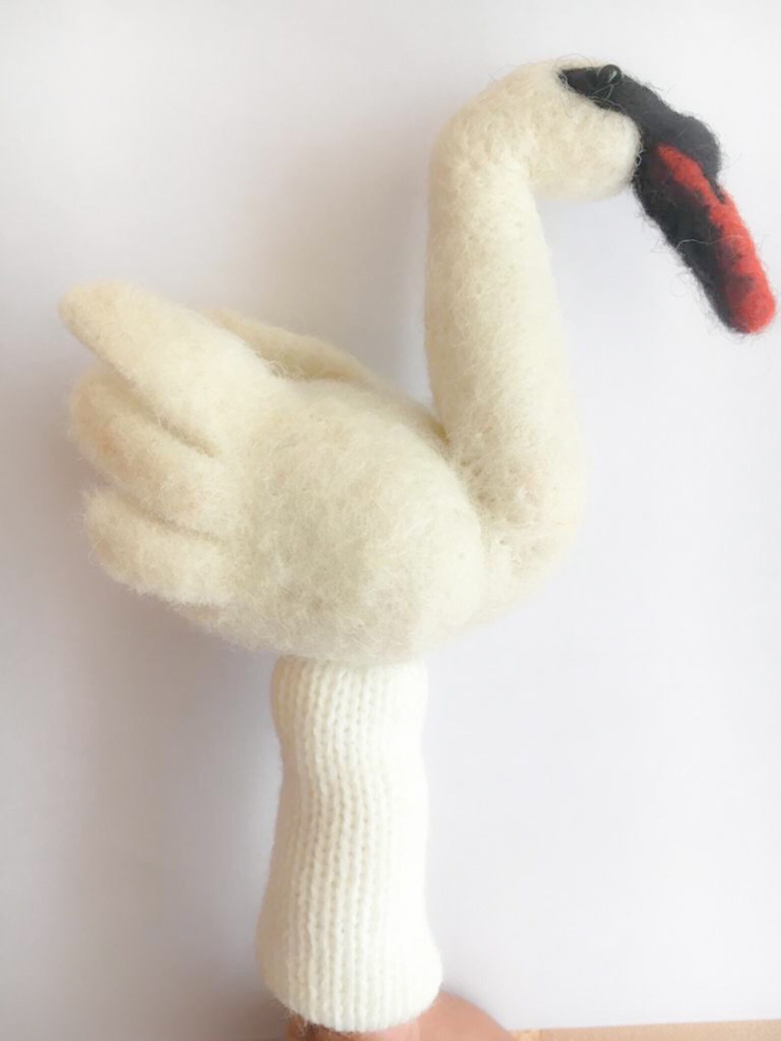 Finger wool puppet Swan | Etsy