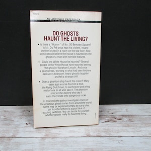The Worlds's Most Famous Ghosts by Daniel Cohen, Pocket Books ...