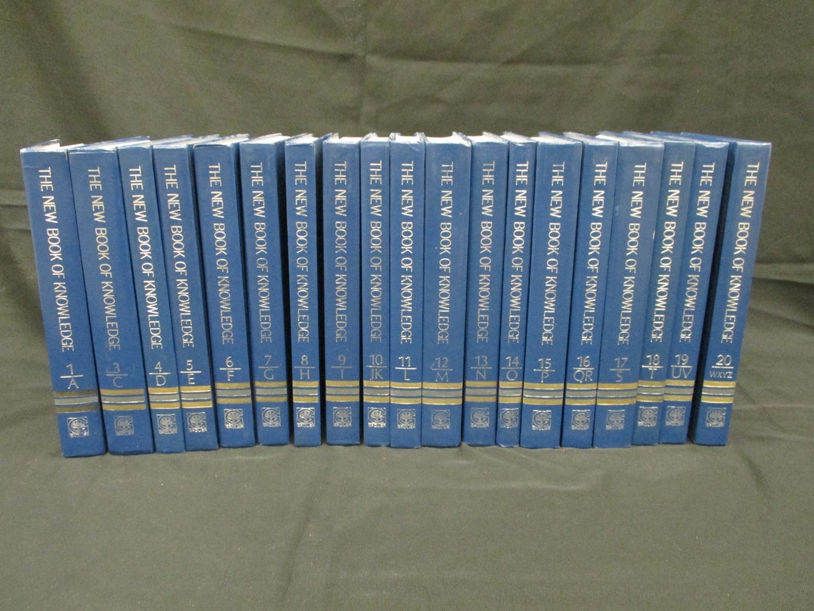 The New Book of Knowledge Book Set, Hardcover Blue Book Collection ...