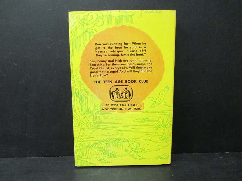 The Lion's Paw by Robb White Vintage Paperback Mystery - Etsy