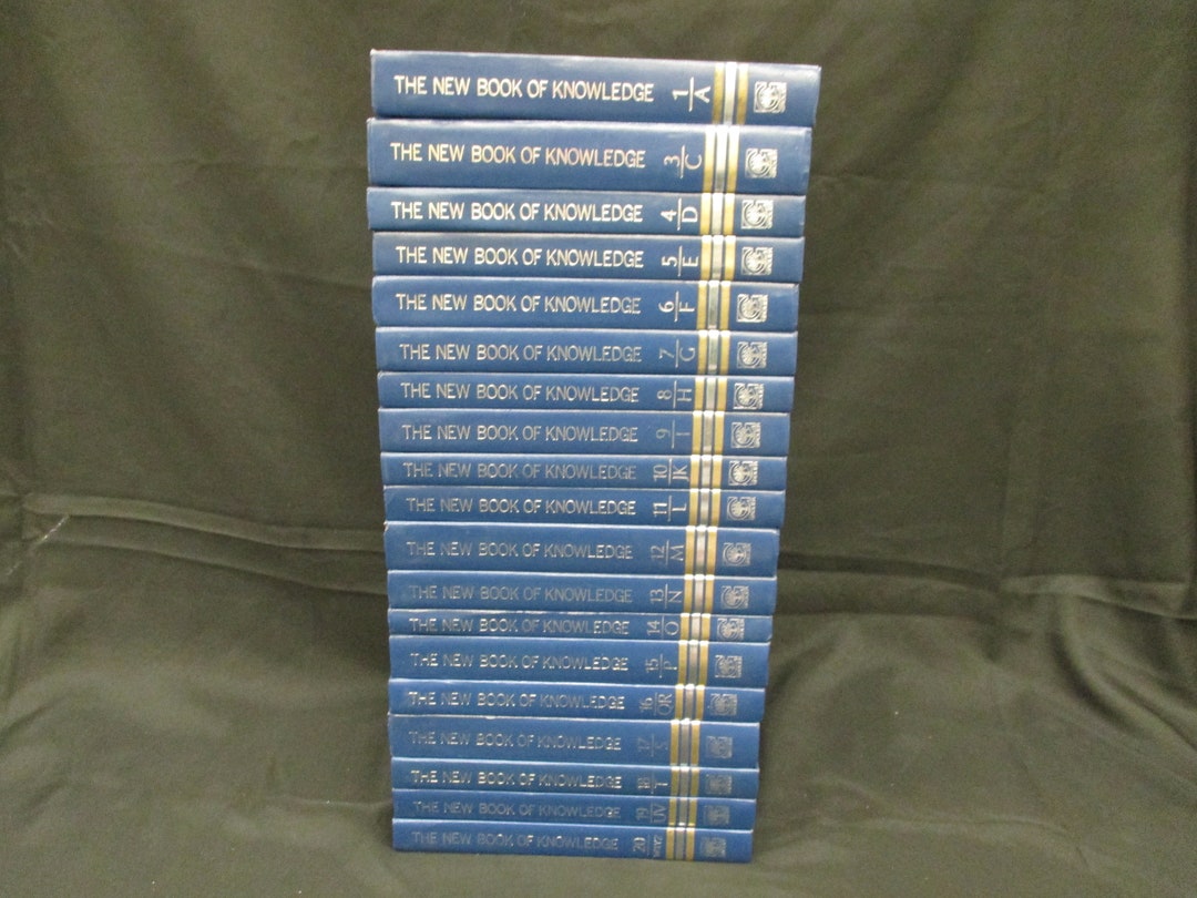 The New Book of Knowledge Book Set, Hardcover Blue Book Collection ...