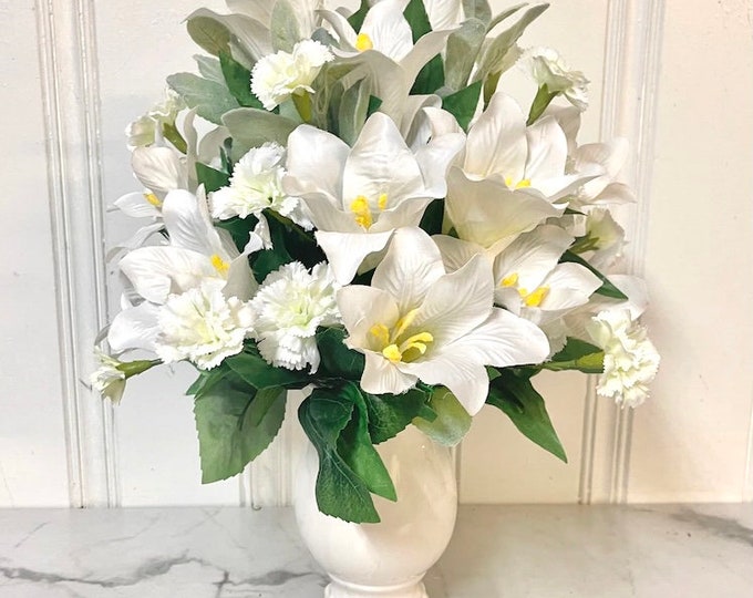 White Table Arrangement Lily Table Arrangement Table - Etsy