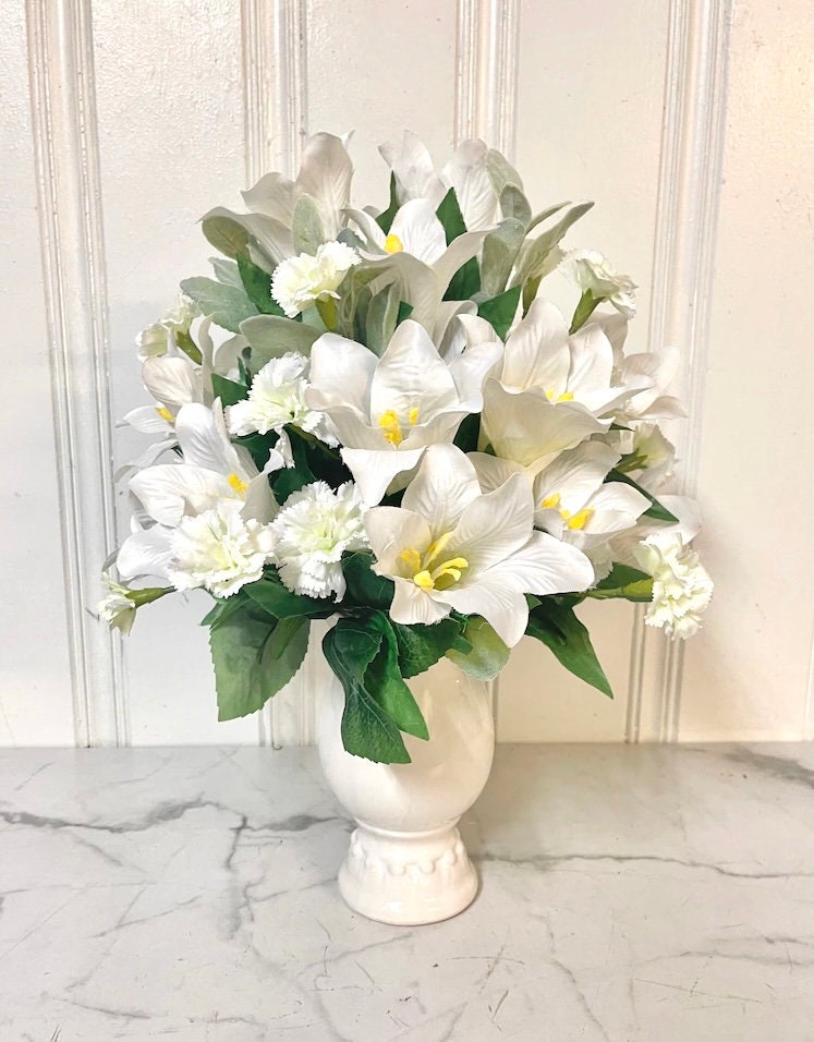 White Table Arrangement Lily Table Arrangement Table | Etsy