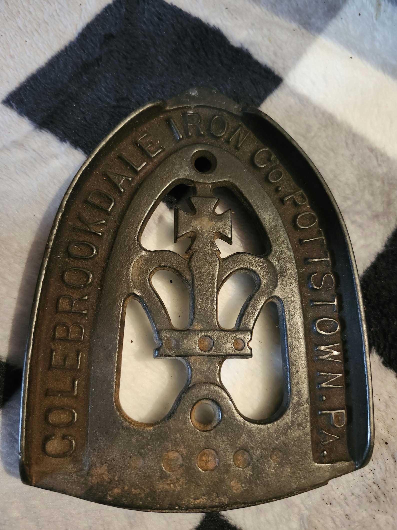 Vintage Cast Iron Iron With Rest - Etsy