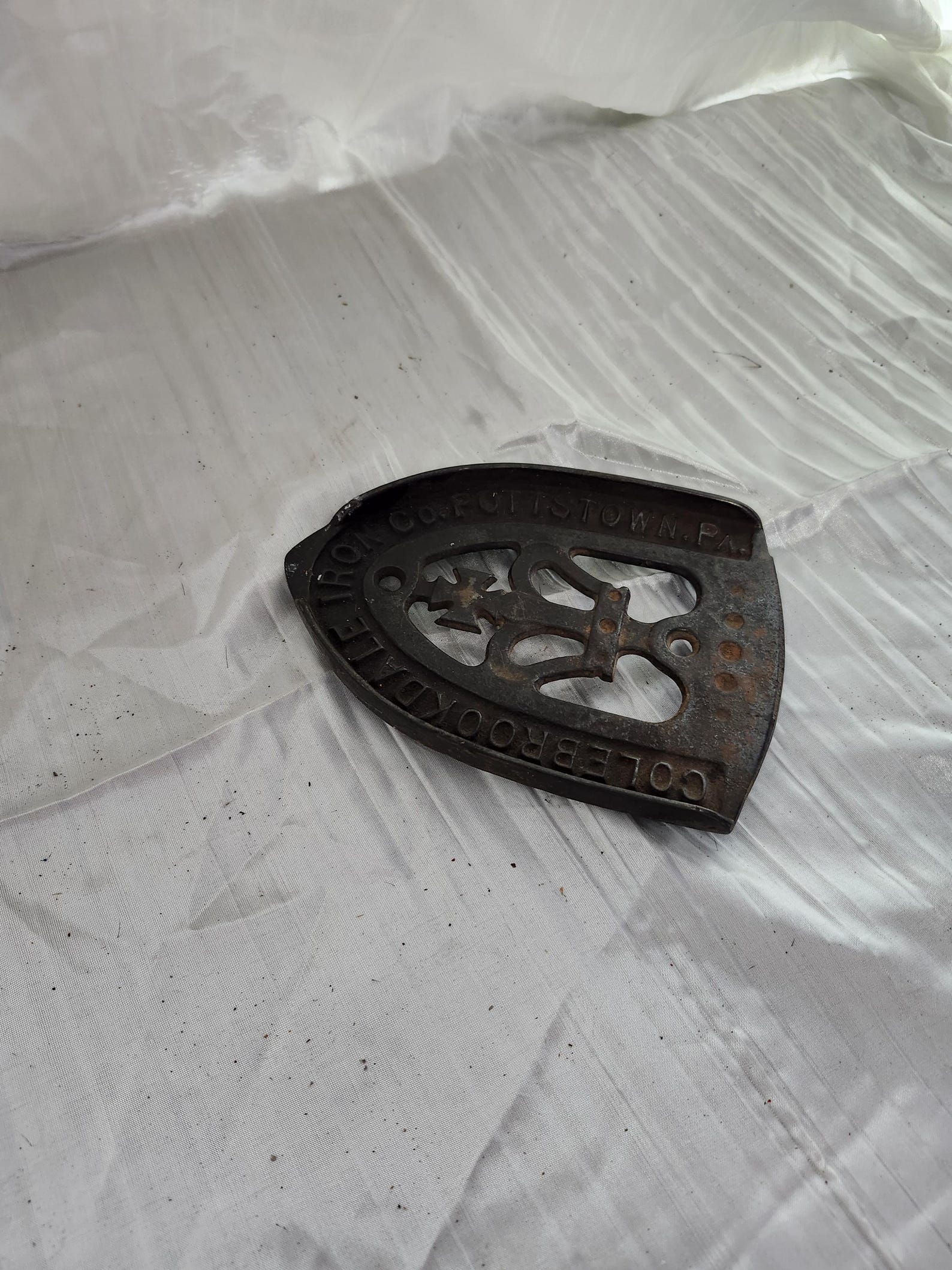 Vintage Cast Iron Iron With Rest - Etsy
