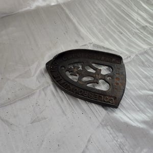 Vintage Cast Iron Iron With Rest - Etsy