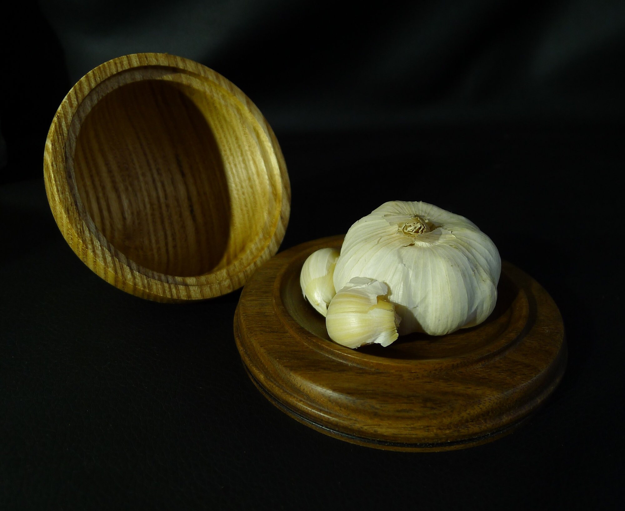 Home & Living Kitchen Storage Garlic box in Sophora Japonica & Walnut ...