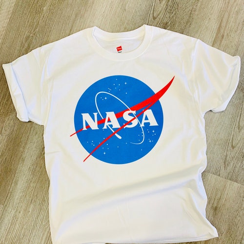 NASA Mom Shirt Mom Gift Personalized Nasa Mom T-shirt Space - Etsy