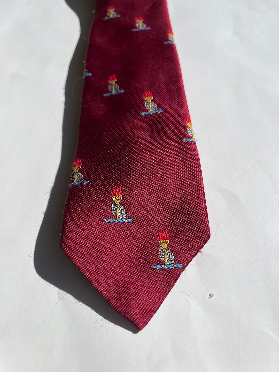 Vtg 319th Bomb Wing Red Gauntlet With Torch Crest Emblematic Club Tie ...