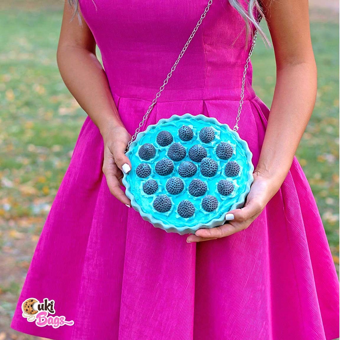 Optical Illusion Gray Strawberries Tart , Novelty Bag, Fantasy Purse ...