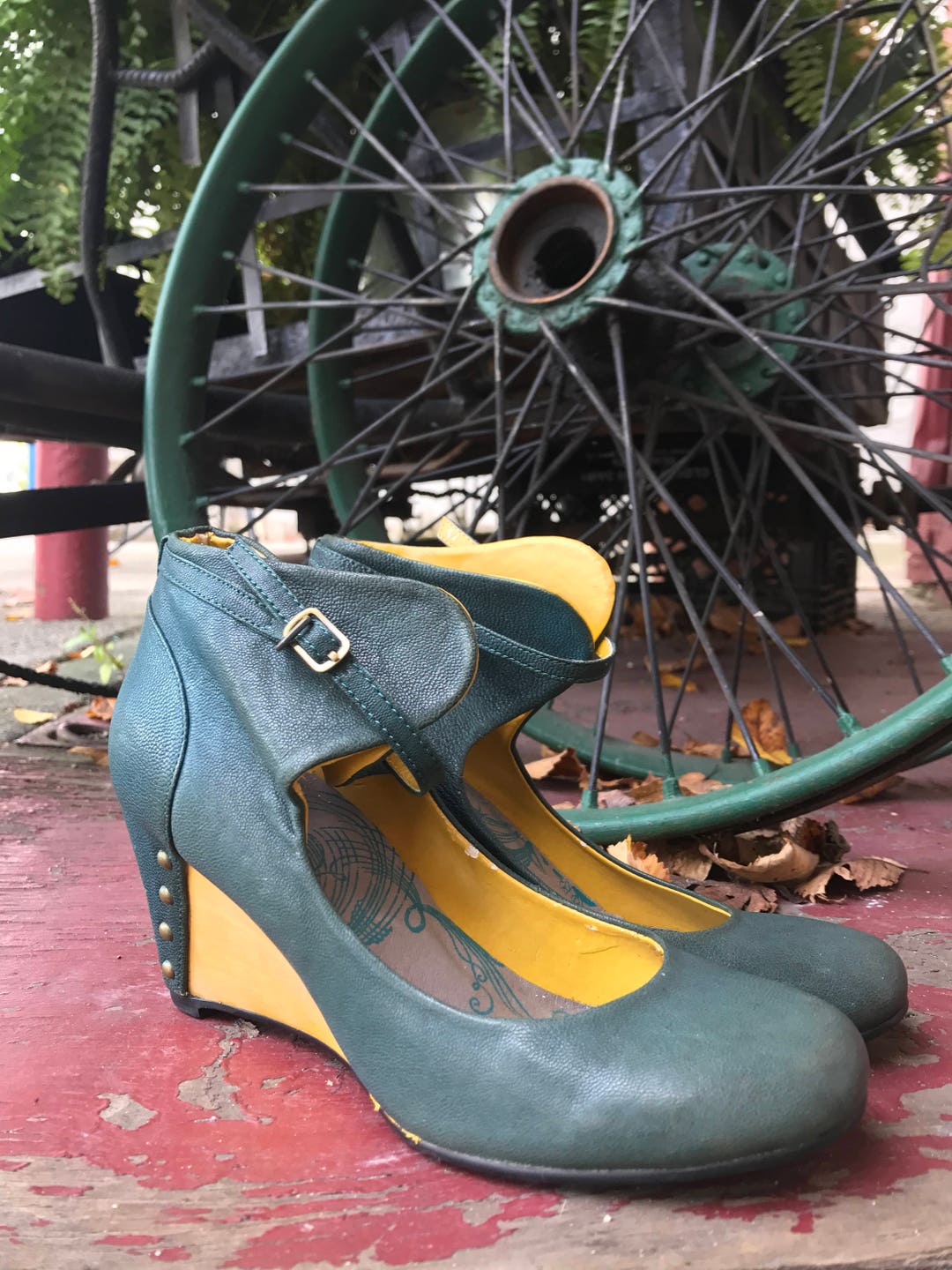 Vintage Wedge Shoe, Retro Wedges, Vintage Green and Yellow Heel, Retro ...