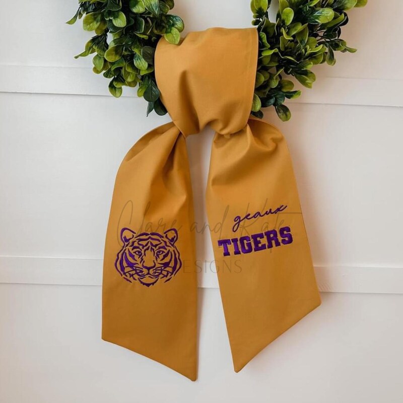 Tiger Wreath - Etsy