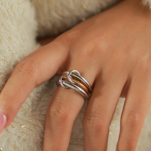 Connected Ring - Etsy