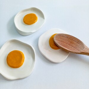 Spoon Rest Fried Egg - Ceramic Kitchen Ware - Handmade Spoon Rest ...