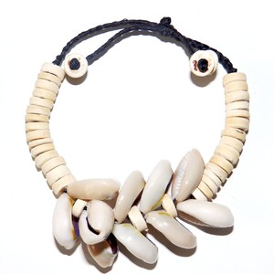 BRACELET of Cowrie Shell Beads and Coconut Beads. Macrame Thread. - Etsy