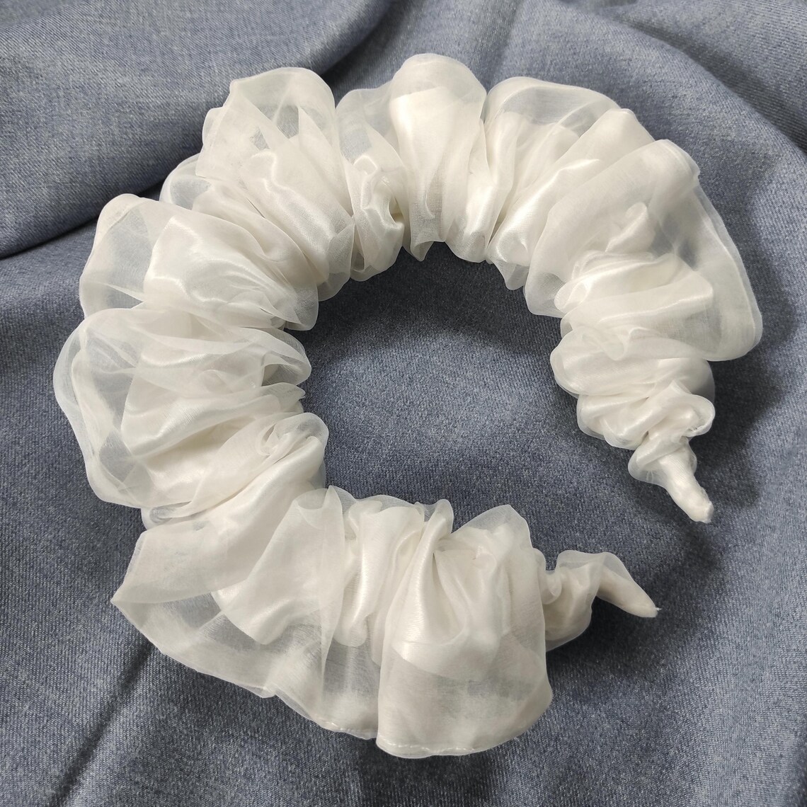 100% Mulberry Silk Satin& Silk Organza . White Ruched Ruffle Scrunchie ...