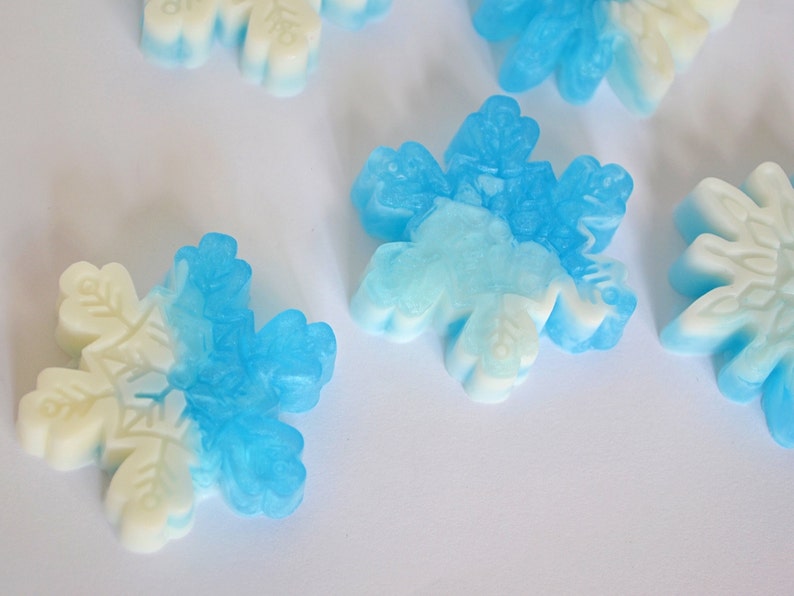 50 SNOWFLAKE PARTY FAVORS Snowflake Soap Winter Wonderland - Etsy