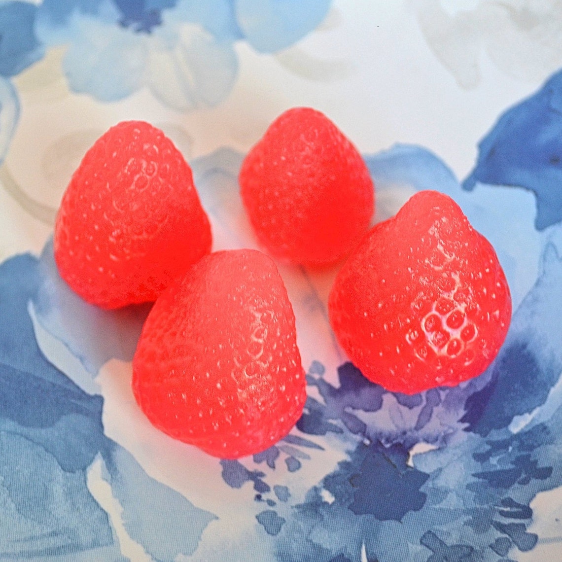 STRAWBERRY SOAP SET Fruit Soap Realistic Food Soap Fake - Etsy