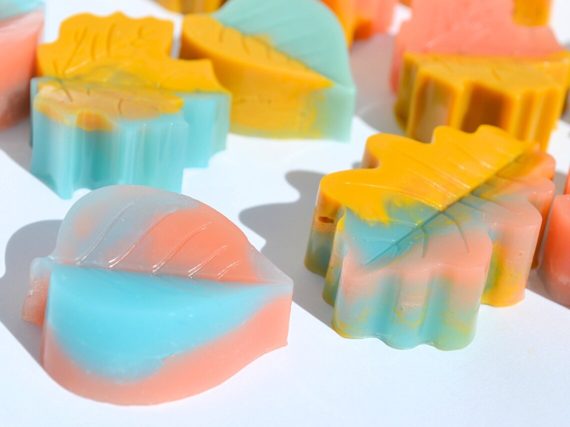 25 FALL PARTY FAVORS Leaf Shaped Soaps Thanksgiving Gifts for - Etsy