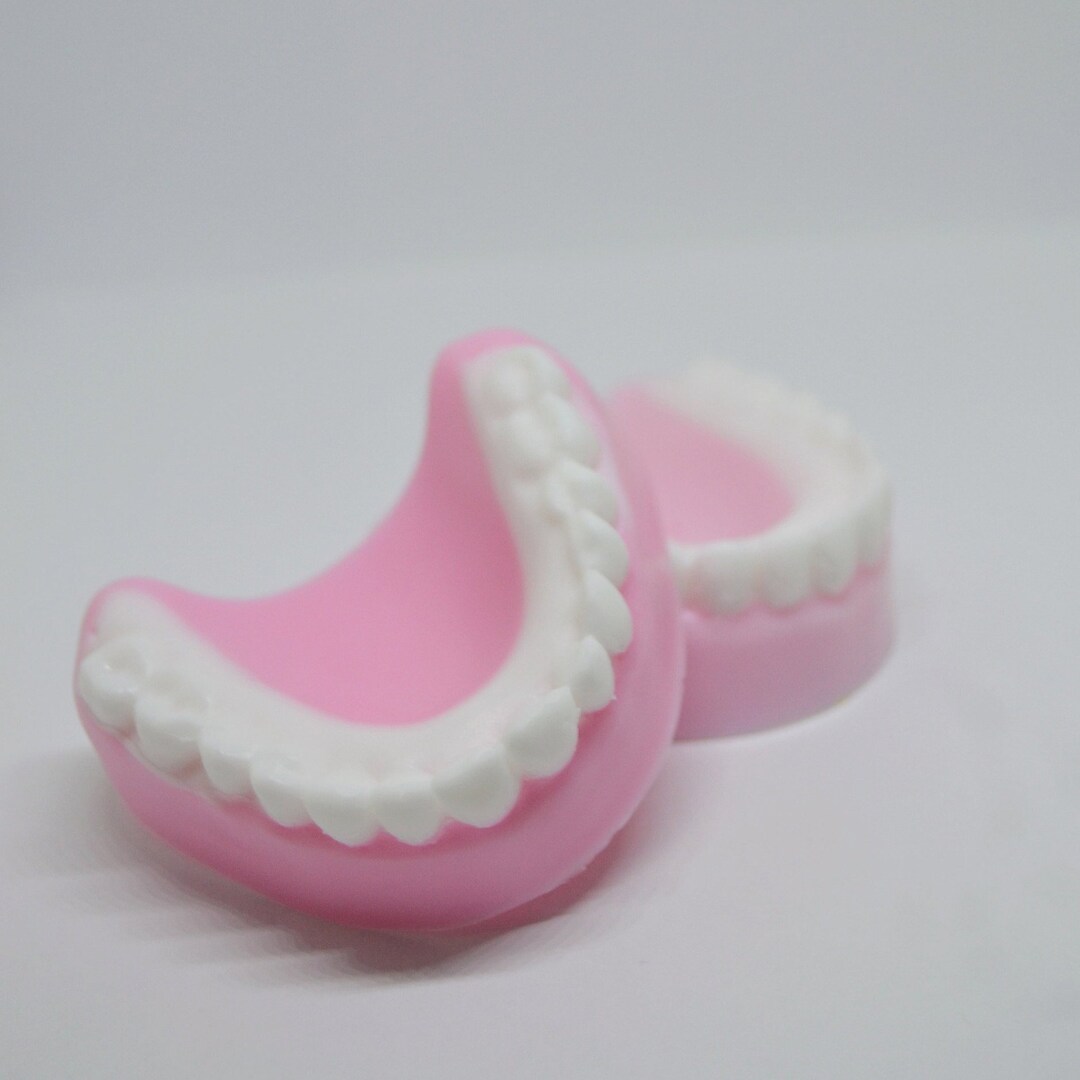 DENTURES SOAP, Gift for Dentist, Teeth Soap, Halloween Spooky Gift, Gag ...
