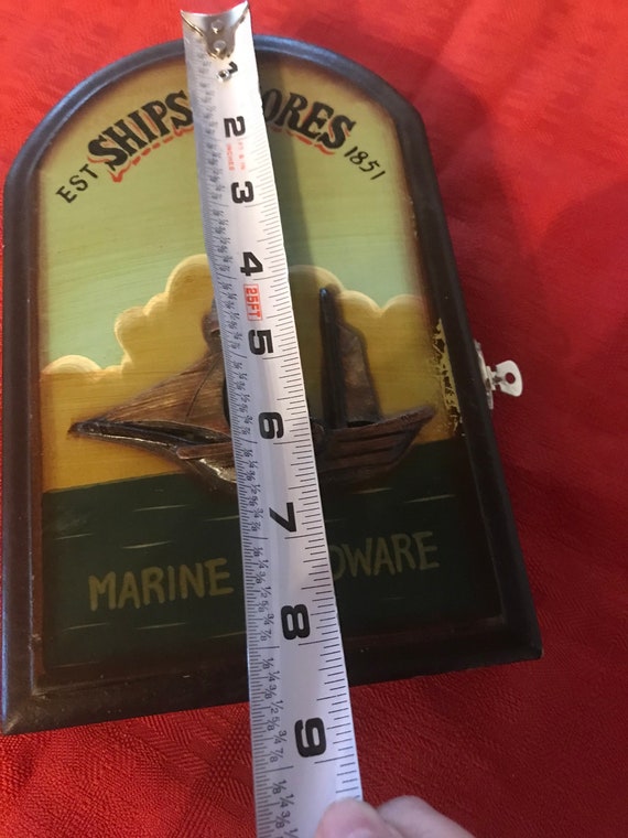 wooden key cabinet with vintage boat motif - Gem