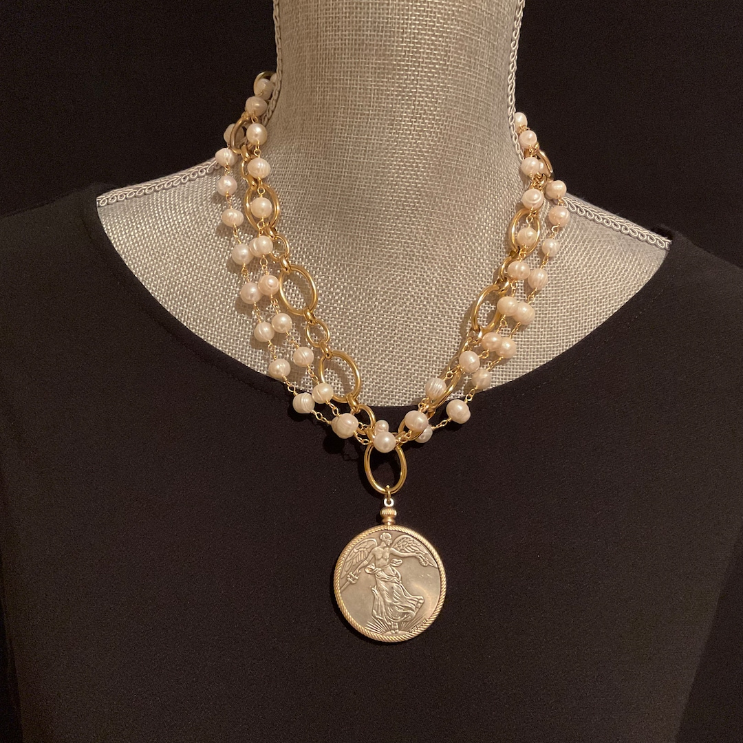 Large Coin Pendant Necklace: Pearl Rosary Chain, Gold Chunky Chain - Etsy