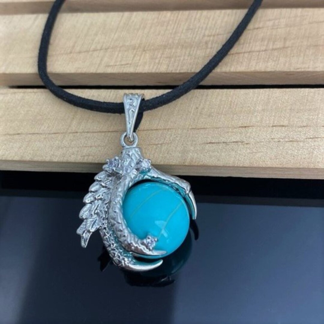 Dragon Claw Necklace Unisex Man Woman Faux Turquoise Sphere Dragon Egg ...