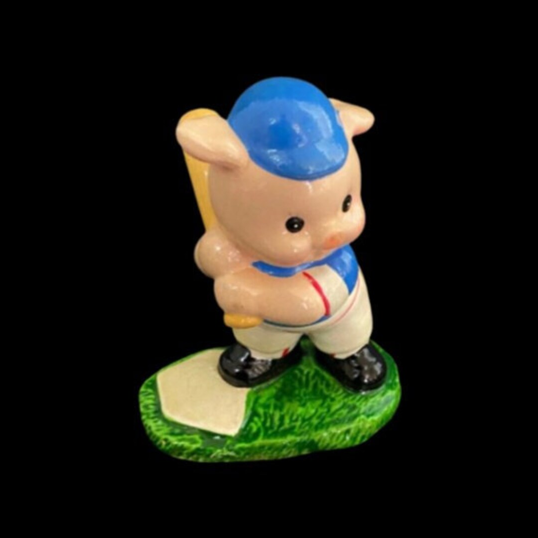Vintage Piggy Baseball Player Baseball Bat Ballgame Homerun Bases ...