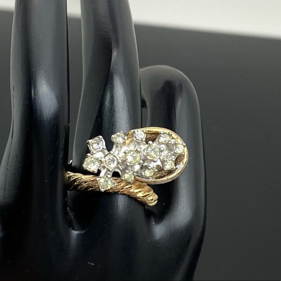 Vintage Artsy Ring With Clear Stones Gold Tone Unique Design Fun ...