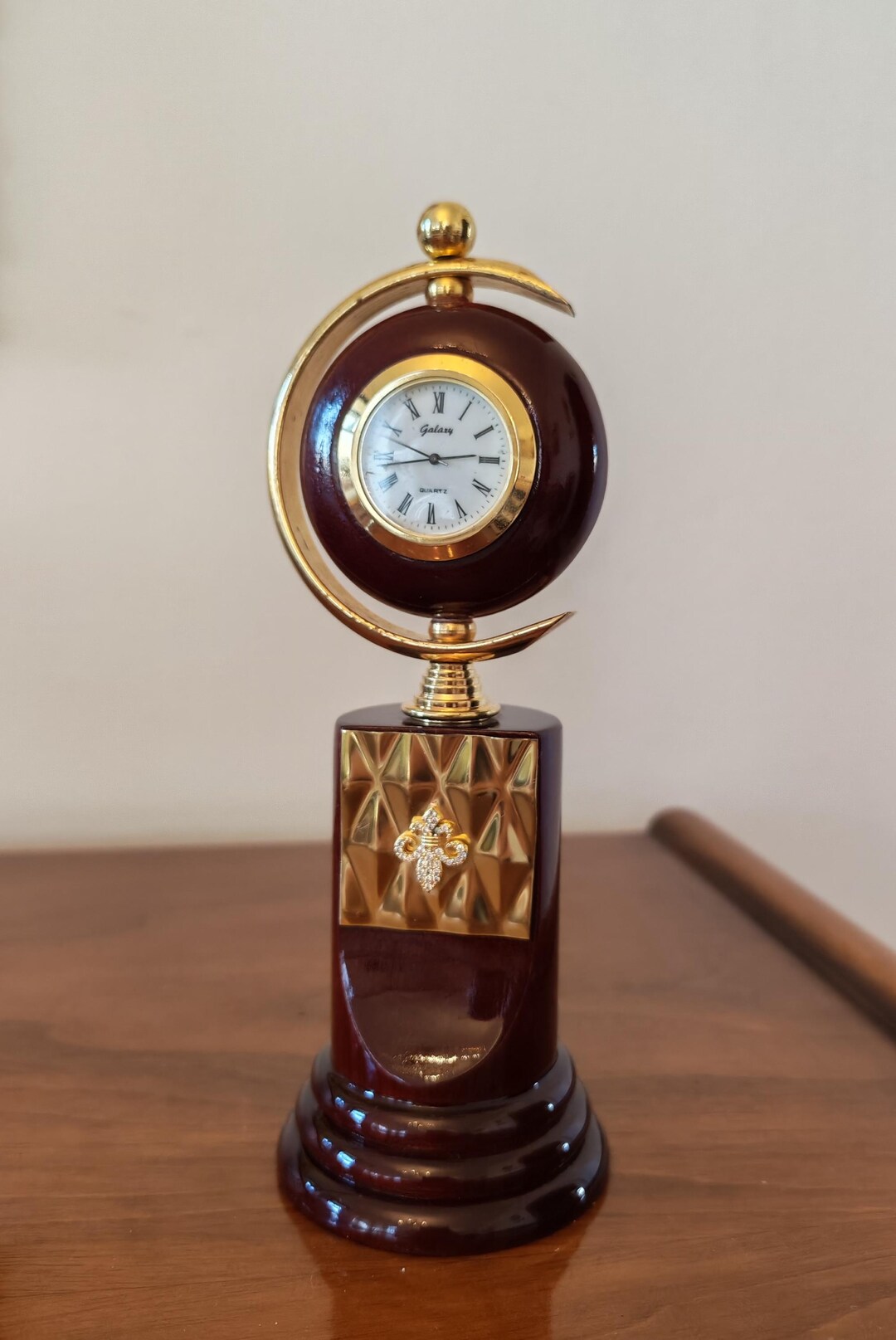Decorative Wood Table Quartz Clock - Etsy