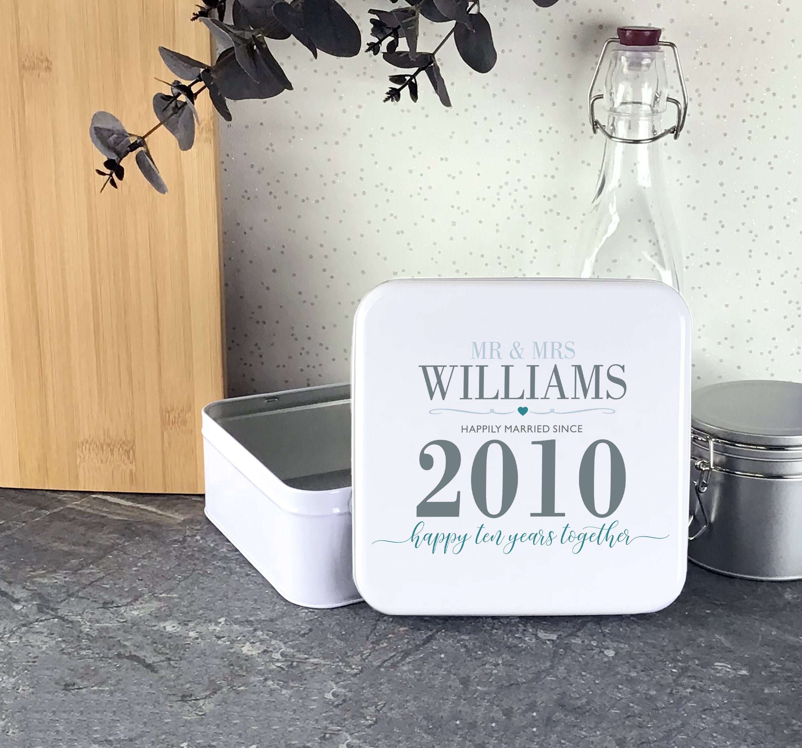 10th anniversary RH220-16 Personalised ANNIVERSARY cake biscuit tin ...