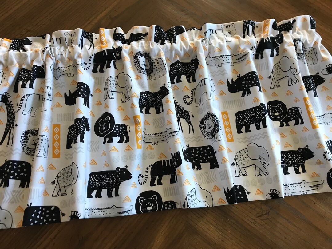 Safari Valance With Elephants, Lions, Rhinos. Great for Children’s Room ...