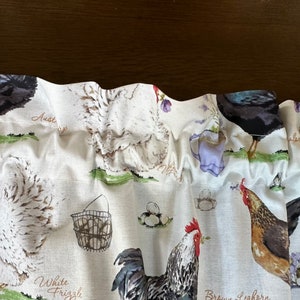 Country Rooster Valance, White Fizzle, Brown Leghorn, Silver Sussex ...